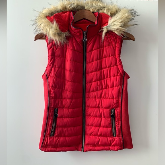 YMI | Jackets & Coats | Red Quilted Vest With Removable Hood | Poshmark